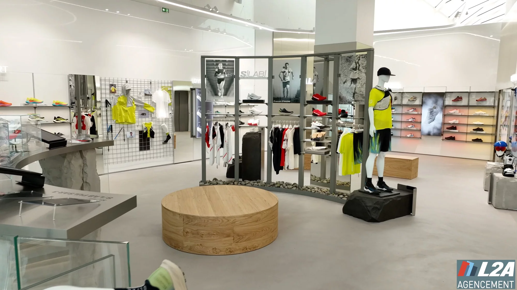 Découvrez le flagship Salomon Champs Elysées - L2A Agencement