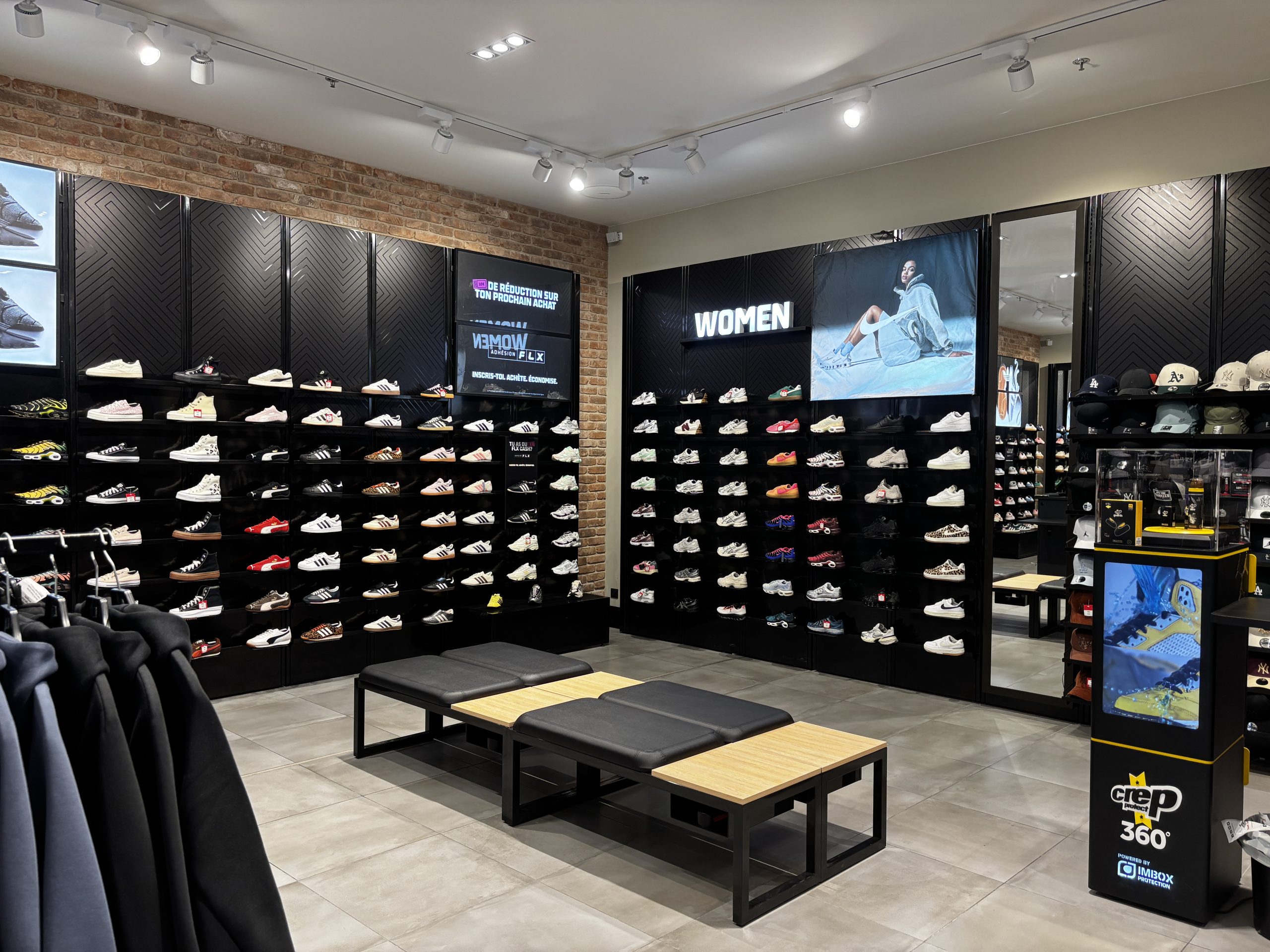 L2A Agencement transforme la boutique Foot Locker de Rennes en 5 jours ...